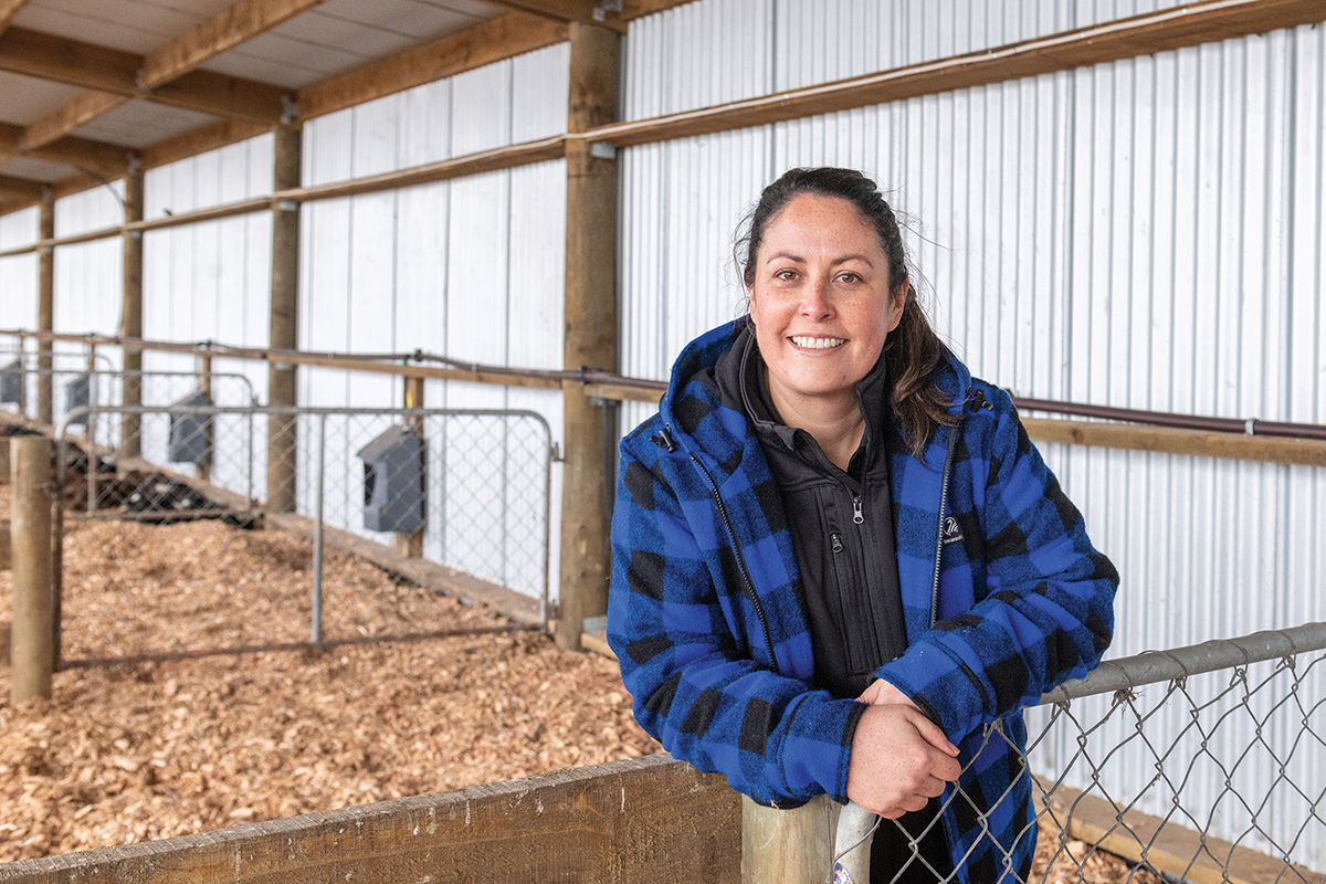 Amber Carpenter - Farmstrong